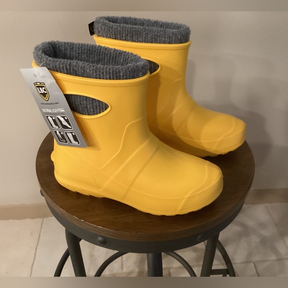 Leon Boot Company | Shoes | Lbc Leon Boot Company Ultra Light Rain ...